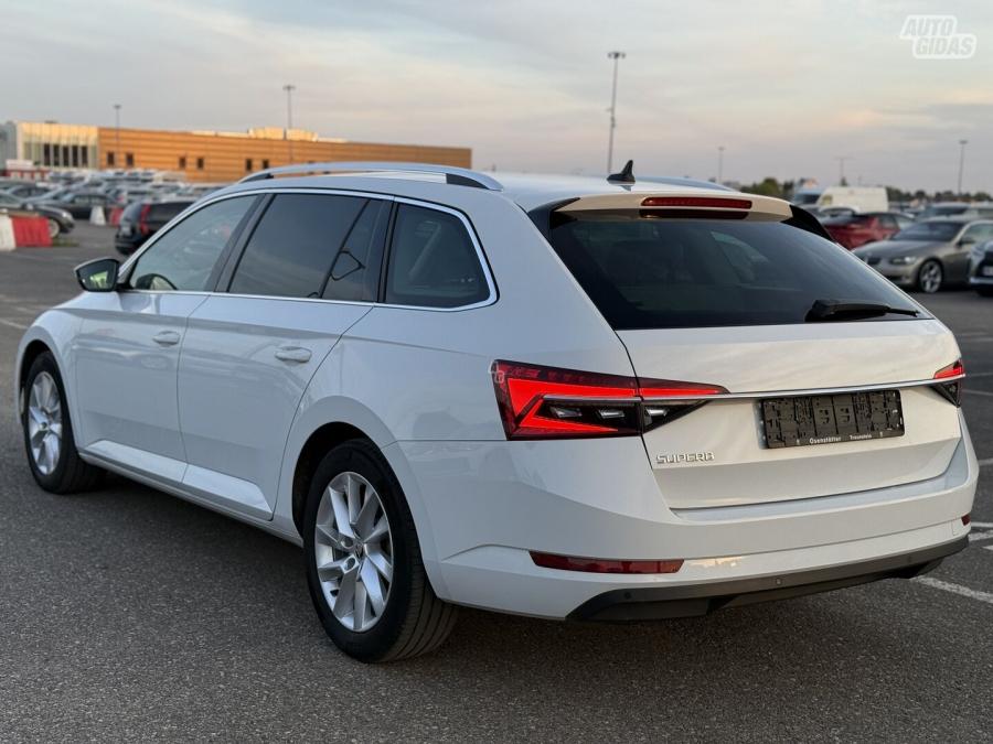 White Skoda SuperB 2023 in Vilnius, with an engine capacity of 2.00 L and mileage of 235 thousand km for 17500 €, photo 7 on AUTOMOTO.COM.LV