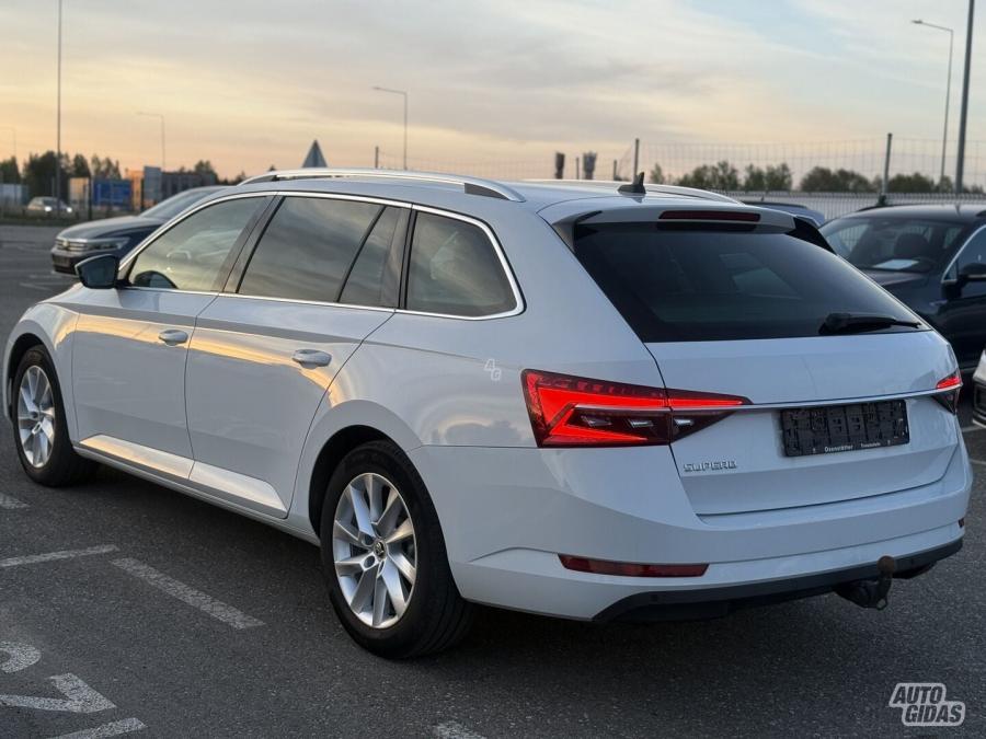 White Skoda SuperB 2023 in Vilnius, with an engine capacity of 2.00 L and mileage of 235 thousand km for 17500 €, photo 8 on AUTOMOTO.COM.LV