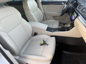 White Skoda SuperB 2023 in Vilnius, with an engine capacity of 2.00 L and mileage of 235 thousand km for 17500 €, photo 21 on AUTOMOTO.COM.LV