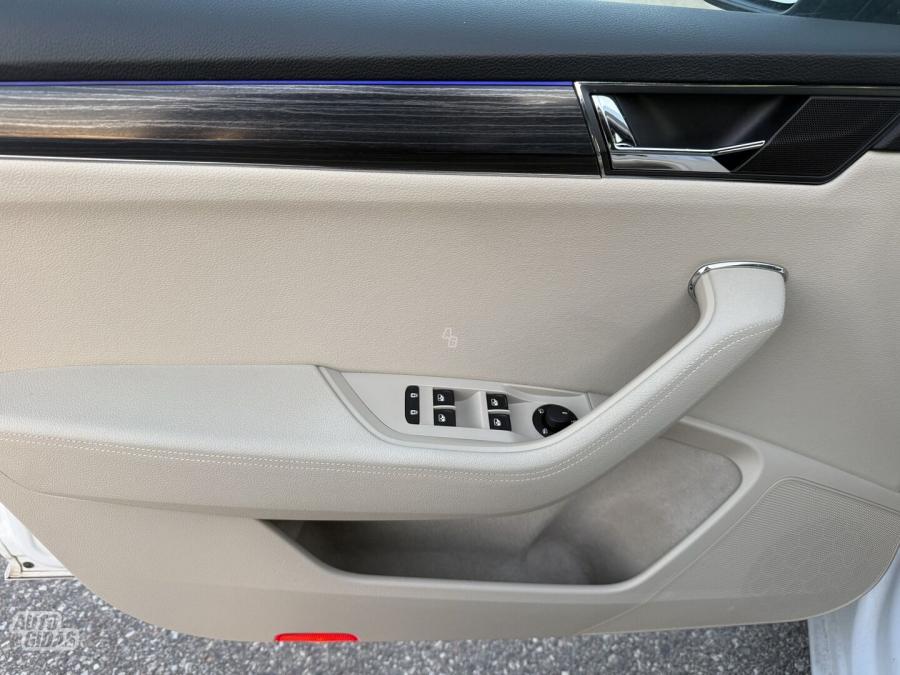 White Skoda SuperB 2023 in Vilnius, with an engine capacity of 2.00 L and mileage of 235 thousand km for 17500 €, photo 27 on AUTOMOTO.COM.LV