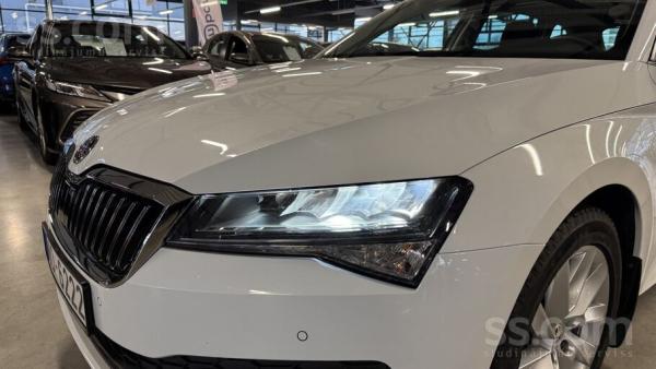 White Skoda SuperB 2023 in Riga, with an engine capacity of 1.50 L and mileage of 48 thousand km for 25400 €, photo 8 on AUTOMOTO.COM.LV
