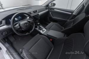 Balts Skoda SuperB 2023 Tallina, ar dzinēja tilpumu 1.50 L un nobraukumu 53 tūkst. km par 27100 €, foto 18 vietnē AUTOMOTO.COM.LV