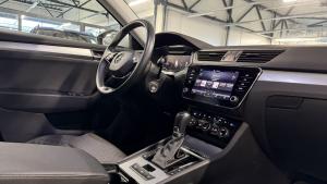 Balts Skoda SuperB 2023 Rīga, ar dzinēja tilpumu 1.50 L un nobraukumu 48 tūkst. km par 2540000 €, foto 17 vietnē AUTOMOTO.COM.LV