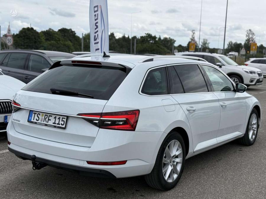 Balts Skoda SuperB 2023 Viļņa, ar dzinēja tilpumu 1.97 L un nobraukumu 235 tūkst. km par 17500 €, foto 4 vietnē AUTOMOTO.COM.LV