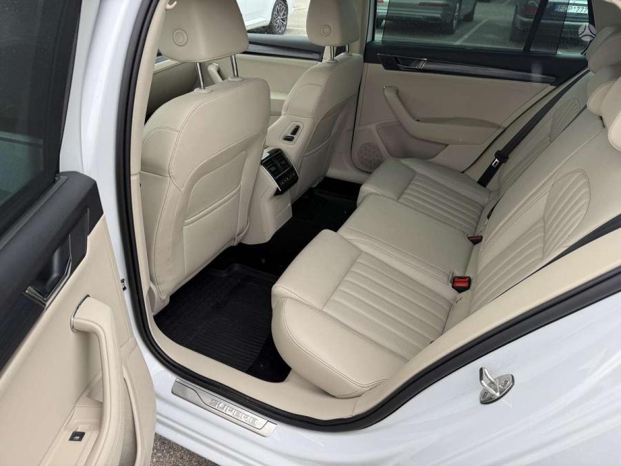 Balts Skoda SuperB 2023 Viļņa, ar dzinēja tilpumu 1.97 L un nobraukumu 235 tūkst. km par 17500 €, foto 28 vietnē AUTOMOTO.COM.LV