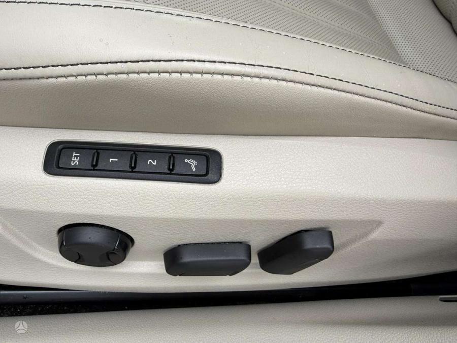 Balts Skoda SuperB 2023 Viļņa, ar dzinēja tilpumu 1.97 L un nobraukumu 235 tūkst. km par 17500 €, foto 30 vietnē AUTOMOTO.COM.LV