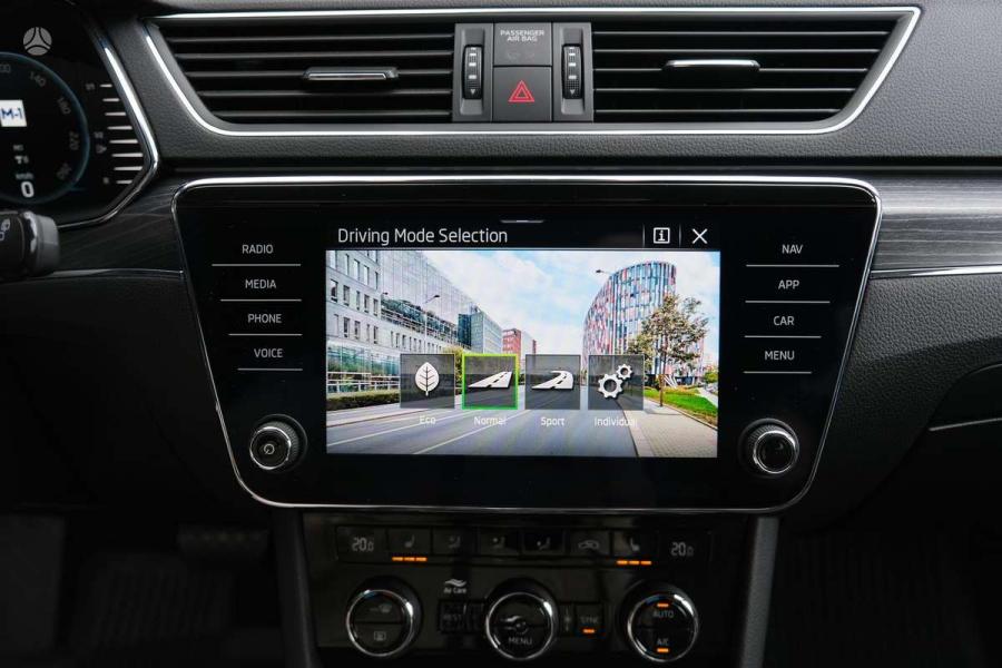 Balts Skoda SuperB 2023 Viļņa, ar dzinēja tilpumu 1.98 L un nobraukumu 142 tūkst. km par 23500 €, foto 14 vietnē AUTOMOTO.COM.LV