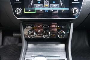 Balts Skoda SuperB 2023 Viļņa, ar dzinēja tilpumu 1.98 L un nobraukumu 142 tūkst. km par 23500 €, foto 21 vietnē AUTOMOTO.COM.LV