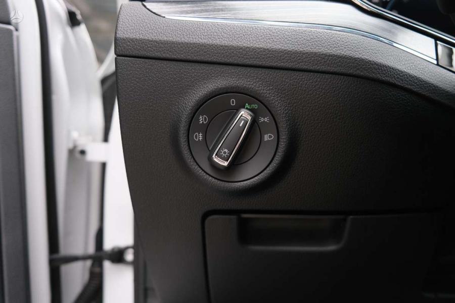 Balts Skoda SuperB 2023 Viļņa, ar dzinēja tilpumu 1.98 L un nobraukumu 142 tūkst. km par 23500 €, foto 26 vietnē AUTOMOTO.COM.LV