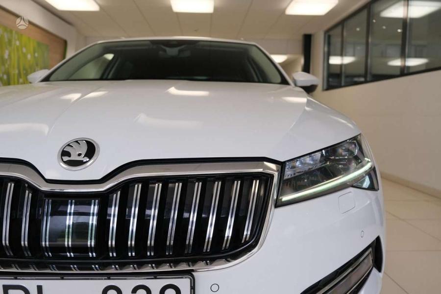 Balts Skoda SuperB 2023 Viļņa, ar dzinēja tilpumu 1.98 L un nobraukumu 142 tūkst. km par 23500 €, foto 35 vietnē AUTOMOTO.COM.LV