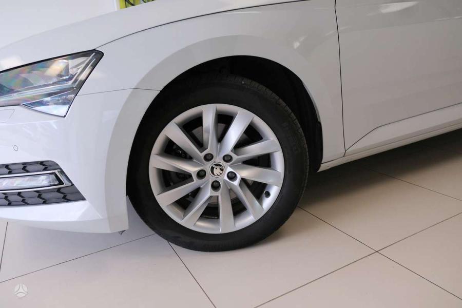 Balts Skoda SuperB 2023 Viļņa, ar dzinēja tilpumu 1.98 L un nobraukumu 142 tūkst. km par 23500 €, foto 37 vietnē AUTOMOTO.COM.LV