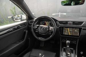 White Skoda SuperB 2023 in Vilnius, with an engine capacity of 2.00 L and mileage of 148 thousand km for 26700 €, photo 22 on AUTOMOTO.COM.LV