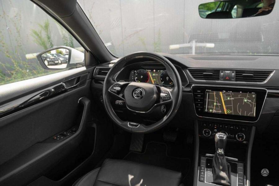 White Skoda SuperB 2023 in Vilnius, with an engine capacity of 2.00 L and mileage of 148 thousand km for 26700 €, photo 22 on AUTOMOTO.COM.LV