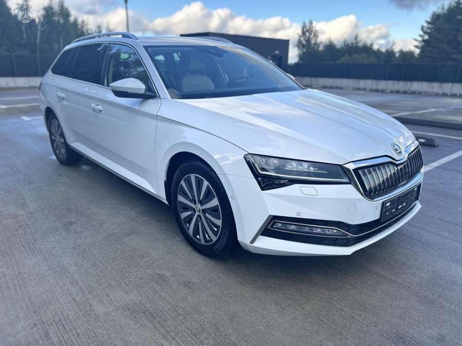 White Skoda SuperB 2023 in Vilnius, with an engine capacity of 1.40 L and mileage of 101 thousand km for 19900 €, photo 4 on AUTOMOTO.COM.LV