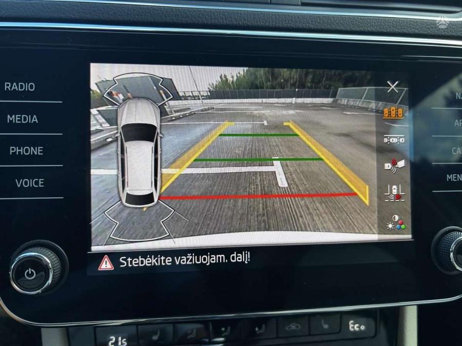 White Skoda SuperB 2023 in Vilnius, with an engine capacity of 1.40 L and mileage of 101 thousand km for 19900 €, photo 18 on AUTOMOTO.COM.LV