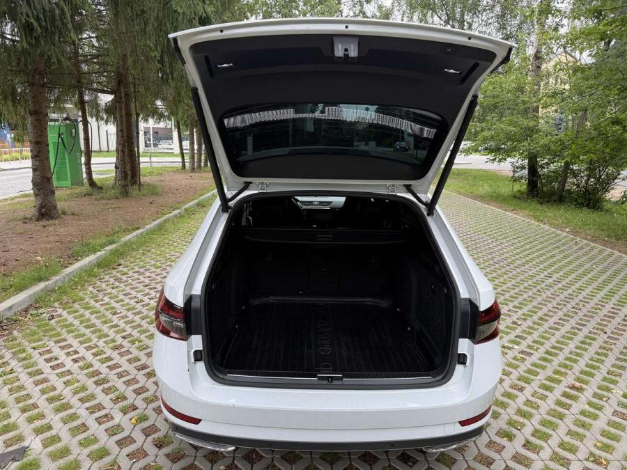Balts Skoda SuperB 2023 Viļņa, ar dzinēja tilpumu 1.97 L un nobraukumu 274 tūkst. km par 17700 €, foto 10 vietnē AUTOMOTO.COM.LV