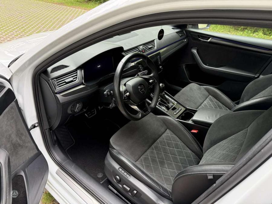 Balts Skoda SuperB 2023 Viļņa, ar dzinēja tilpumu 1.97 L un nobraukumu 274 tūkst. km par 17700 €, foto 14 vietnē AUTOMOTO.COM.LV