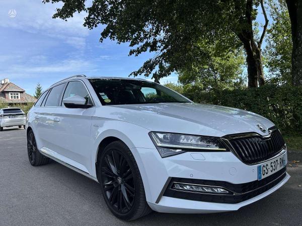 White Skoda SuperB 2023 in Taurage, with an engine capacity of 1.97 L and mileage of 298 thousand km for 16800 €, photo 3 on AUTOMOTO.COM.LV