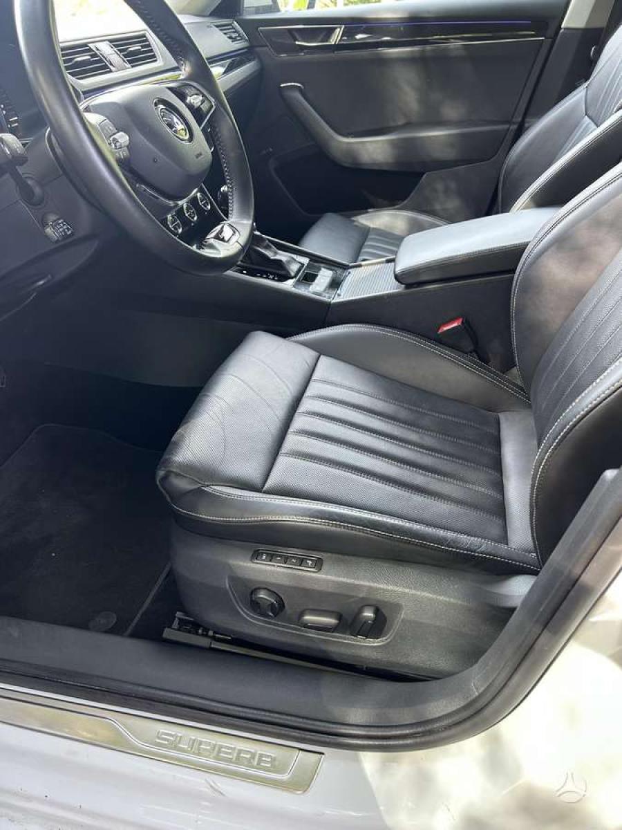 Balts Skoda SuperB 2023 Tauragė, ar dzinēja tilpumu 1.97 L un nobraukumu 298 tūkst. km par 16800 €, foto 17 vietnē AUTOMOTO.COM.LV