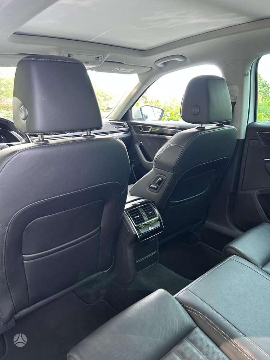 Balts Skoda SuperB 2023 Tauragė, ar dzinēja tilpumu 1.97 L un nobraukumu 298 tūkst. km par 16800 €, foto 25 vietnē AUTOMOTO.COM.LV