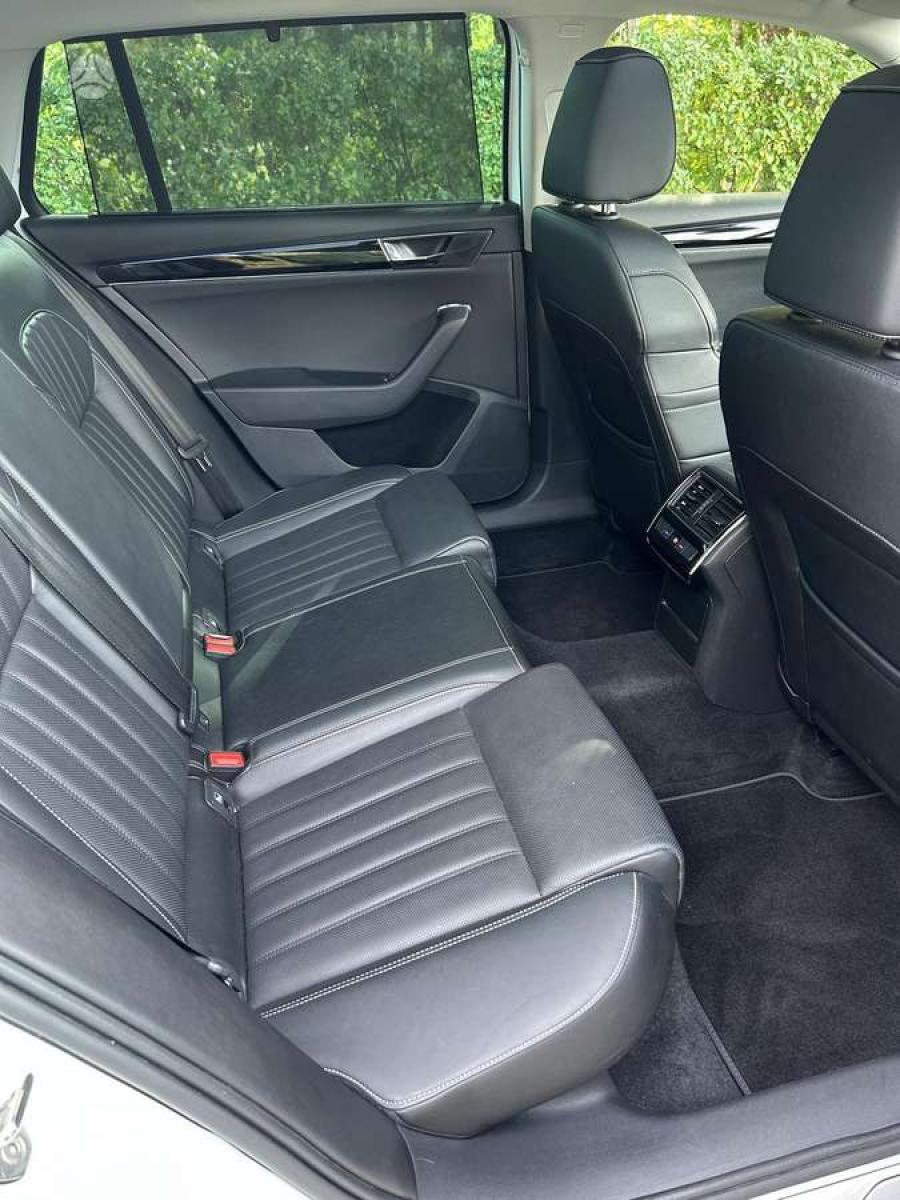 Balts Skoda SuperB 2023 Tauragė, ar dzinēja tilpumu 1.97 L un nobraukumu 298 tūkst. km par 16800 €, foto 28 vietnē AUTOMOTO.COM.LV