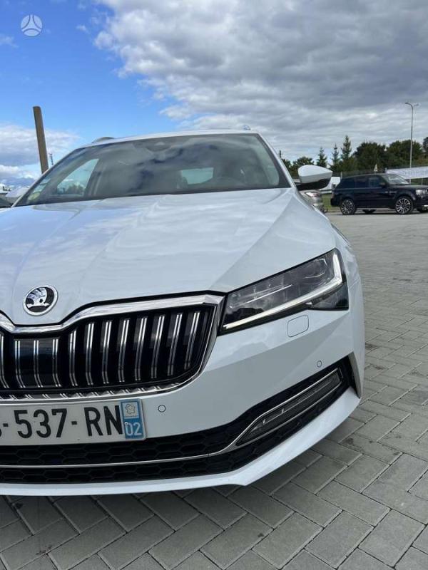 Balts Skoda SuperB 2023 Tauragė, ar dzinēja tilpumu 1.97 L un nobraukumu 274 tūkst. km par 16800 €, foto 9 vietnē AUTOMOTO.COM.LV