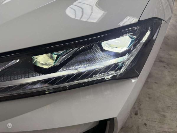 Balts Skoda SuperB 2026 Viļņa, ar dzinēja tilpumu 1.97 L un nobraukumu 1 tūkst. km par 18900 €, foto 3 vietnē AUTOMOTO.COM.LV