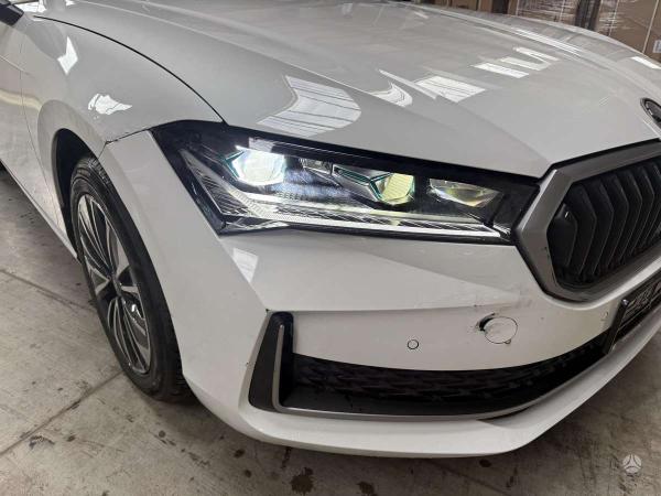 Balts Skoda SuperB 2026 Viļņa, ar dzinēja tilpumu 1.97 L un nobraukumu 1 tūkst. km par 18900 €, foto 5 vietnē AUTOMOTO.COM.LV