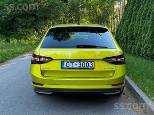 Yellow Skoda SuperB 2019 in Riga, with an engine capacity of 1.50 L and mileage of 90 thousand km for 16900 €, photo 5 on AUTOMOTO.COM.LV