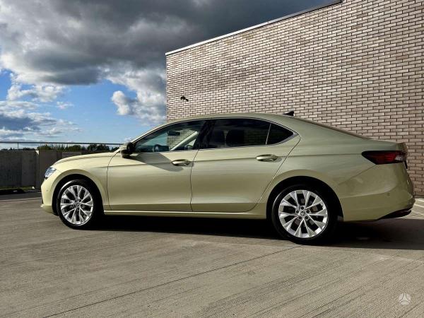 Dzeltens Skoda SuperB 2024 Viļņa, ar dzinēja tilpumu 1.50 L un nobraukumu 14 tūkst. km par 37000 €, foto 5 vietnē AUTOMOTO.COM.LV