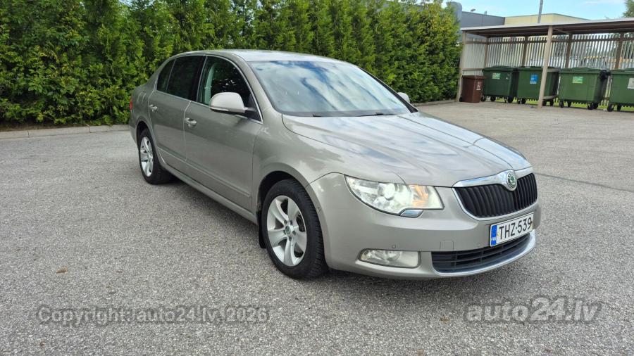 Dzeltens Skoda SuperB 2010 Tartu, ar dzinēja tilpumu 2.00 L un nobraukumu 311 tūkst. km par 3799 €, foto 4 vietnē AUTOMOTO.COM.LV
