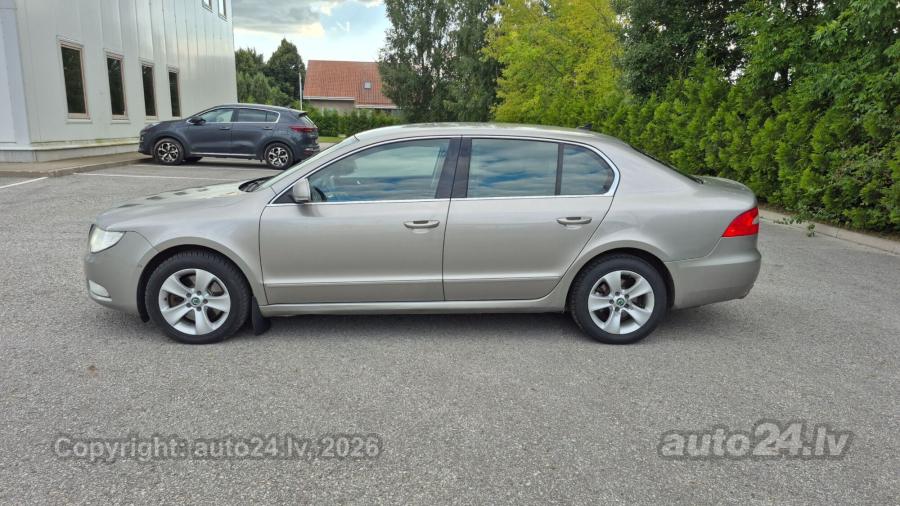 Dzeltens Skoda SuperB 2010 Tartu, ar dzinēja tilpumu 2.00 L un nobraukumu 311 tūkst. km par 3799 €, foto 9 vietnē AUTOMOTO.COM.LV