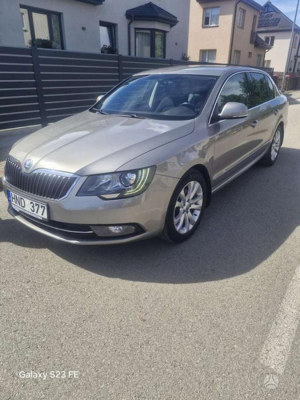 Yellow Skoda SuperB 2015 in Vilkaviskis, with an engine capacity of 1.97 L and mileage of 218 thousand km for 7500 €, photo 1 on AUTOMOTO.COM.LV