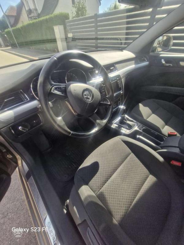 Yellow Skoda SuperB 2015 in Vilkaviskis, with an engine capacity of 1.97 L and mileage of 218 thousand km for 7500 €, photo 6 on AUTOMOTO.COM.LV