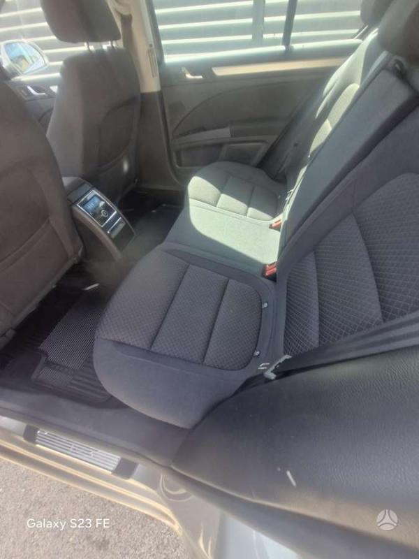 Yellow Skoda SuperB 2015 in Vilkaviskis, with an engine capacity of 1.97 L and mileage of 218 thousand km for 7500 €, photo 7 on AUTOMOTO.COM.LV