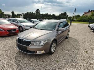 Yellow Skoda SuperB 2010 in Vilnius, with an engine capacity of 1.39 L and mileage of 306 thousand km for 2950 €, photo  on AUTOMOTO.COM.LV