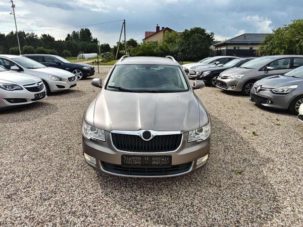 Dzeltens Skoda SuperB 2010 Viļņa, ar dzinēja tilpumu 1.39 L un nobraukumu 306 tūkst. km par 2950 €, foto 2 vietnē AUTOMOTO.COM.LV