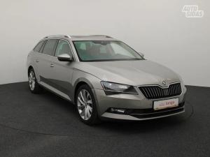 Yellow Skoda SuperB 2016 in Vilnius, with an engine capacity of 2.00 L and mileage of 298 thousand km for 10999 €, photo 11 on AUTOMOTO.COM.LV