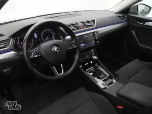 Yellow Skoda SuperB 2016 in Vilnius, with an engine capacity of 2.00 L and mileage of 298 thousand km for 10999 €, photo 17 on AUTOMOTO.COM.LV