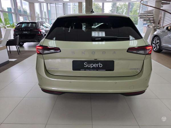 Dzeltens Skoda SuperB 2026 Šauļi, ar dzinēja tilpumu 1.50 L un nobraukumu 0 tūkst. km par 36300 €, foto 6 vietnē AUTOMOTO.COM.LV