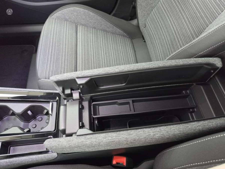 Dzeltens Skoda SuperB 2026 Šauļi, ar dzinēja tilpumu 1.50 L un nobraukumu 0 tūkst. km par 36300 €, foto 29 vietnē AUTOMOTO.COM.LV