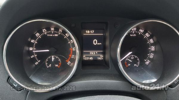 Beige Skoda Yeti 2012 in Tallinn, with an engine capacity of 2.00 L and mileage of 123 thousand km for 6900 €, photo 5 on AUTOMOTO.COM.LV