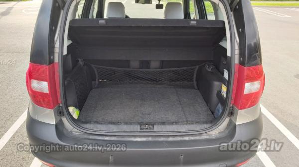 Beige Skoda Yeti 2012 in Tallinn, with an engine capacity of 2.00 L and mileage of 123 thousand km for 6900 €, photo 9 on AUTOMOTO.COM.LV