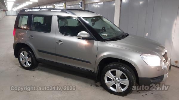 Smilšu krāsa Skoda Yeti 2012 Tallina, ar dzinēja tilpumu 2.00 L un nobraukumu 123 tūkst. km par 6900 €, foto 3 vietnē AUTOMOTO.COM.LV