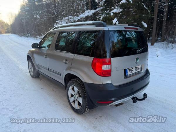Smilšu krāsa Skoda Yeti 2012 Tallina, ar dzinēja tilpumu 2.00 L un nobraukumu 325 tūkst. km par 3495 €, foto 6 vietnē AUTOMOTO.COM.LV
