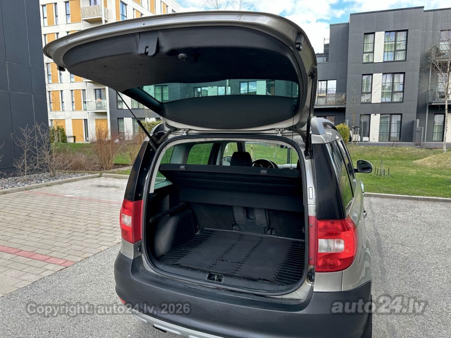 Smilšu krāsa Skoda Yeti 2012 Tartu, ar dzinēja tilpumu 1.20 L un nobraukumu 196 tūkst. km par 3499 €, foto 18 vietnē AUTOMOTO.COM.LV