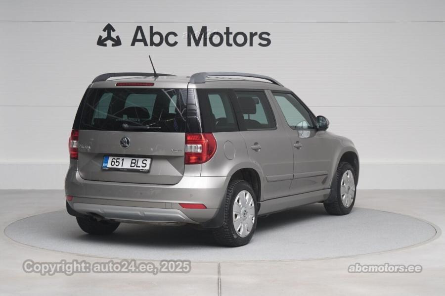 Beige Skoda Yeti 2014 in Tallinn, with an engine capacity of 1.20 L and mileage of 73 thousand km for 6490 €, photo 4 on AUTOMOTO.COM.LV
