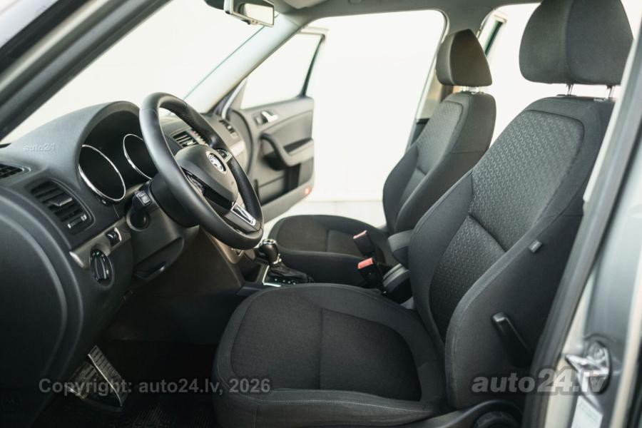 Beige Skoda Yeti 2014 in Tallinn, with an engine capacity of 2.00 L and mileage of 243 thousand km for 9799 €, photo 15 on AUTOMOTO.COM.LV