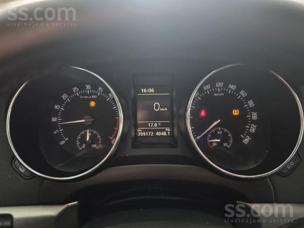 Black Skoda Yeti 2010 in Dobele, with an engine capacity of 2.00 L and mileage of 399 thousand km for 2900 €, photo 11 on AUTOMOTO.COM.LV