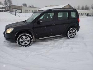 Black Skoda Yeti 2011 in Moletai, with an engine capacity of 1.97 L and mileage of 238 thousand km for 4500 €, photo 3 on AUTOMOTO.COM.LV